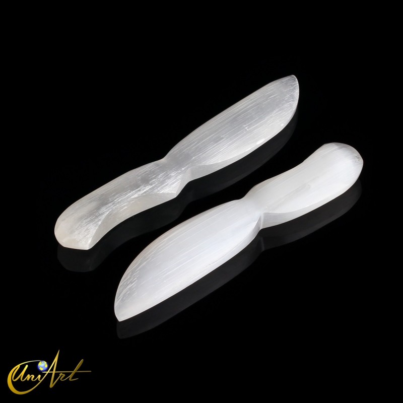 Ritual Selenite Dagger – Symbol of Protection and Purification